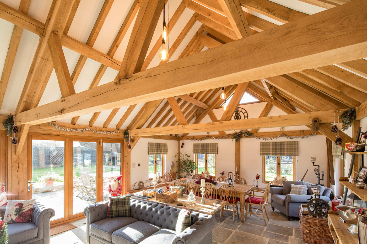 Extension to Oak Barn in Reigate - Green Oak Building Company